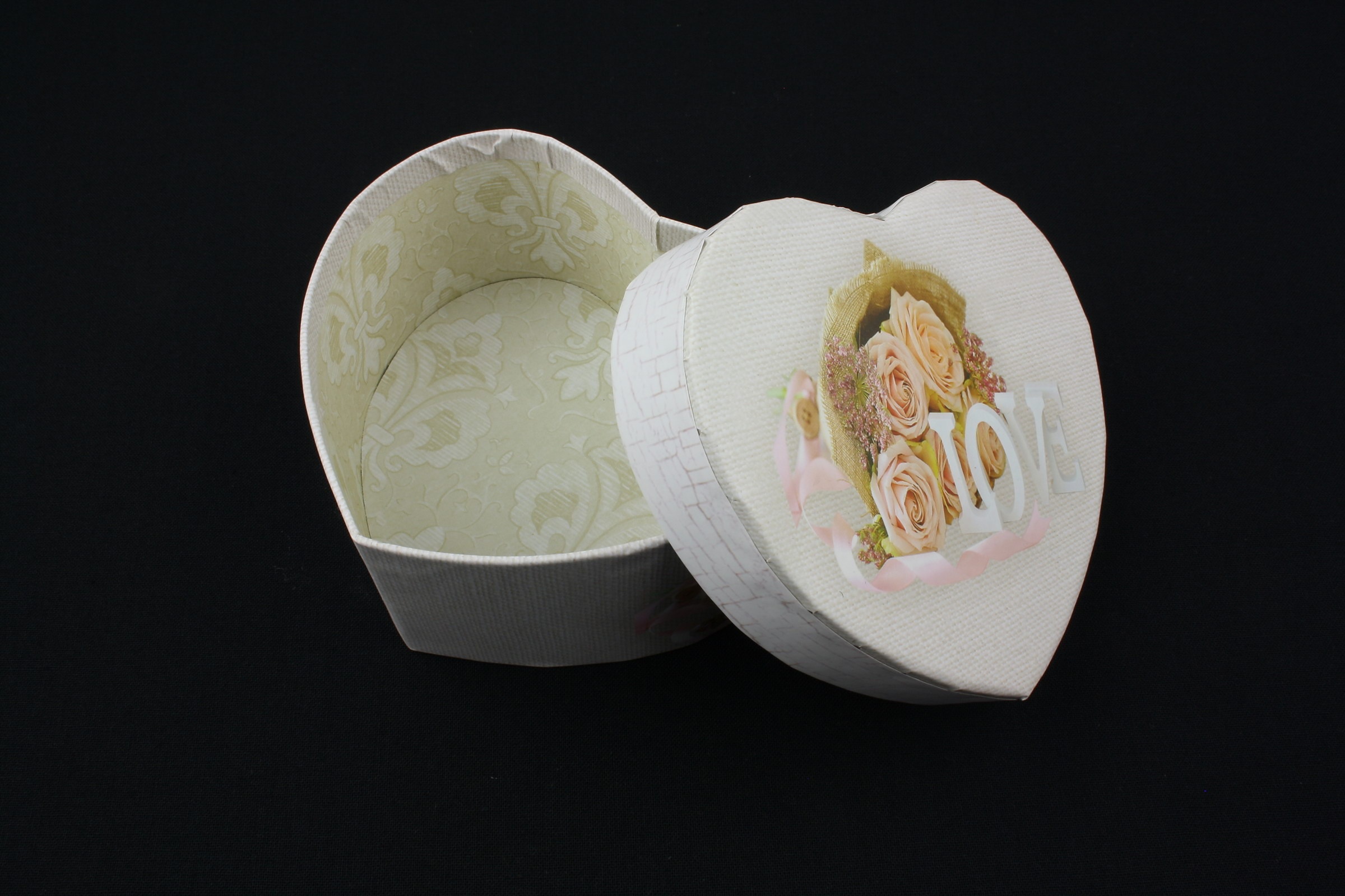 Cutie cadou model floral 5x11x10cm