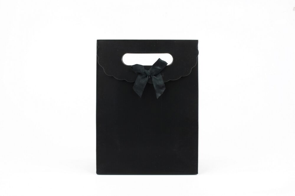 Punga cadou neagra 21x16cm